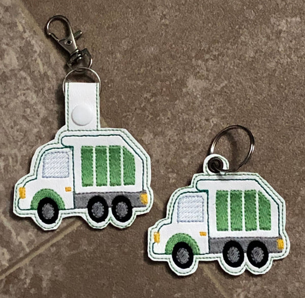 Automobile Key Fob SET of 6 - 2 Styles – A-Z Blanks and Designs